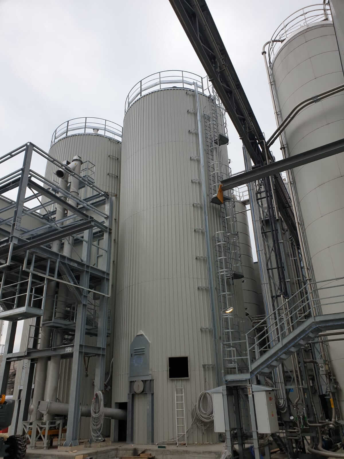 magnelis steel silos - amid starch silo_ food industry_italy_reclaimer